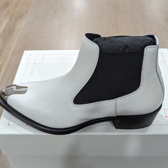 Alexander McQueen | Shoes | Mens Alexander Mcqueen Punk Chelsea Leather ...
